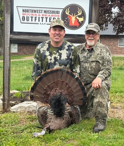Eastern Turkey Hunts in Missouri | MO Guided Turkey Hunts